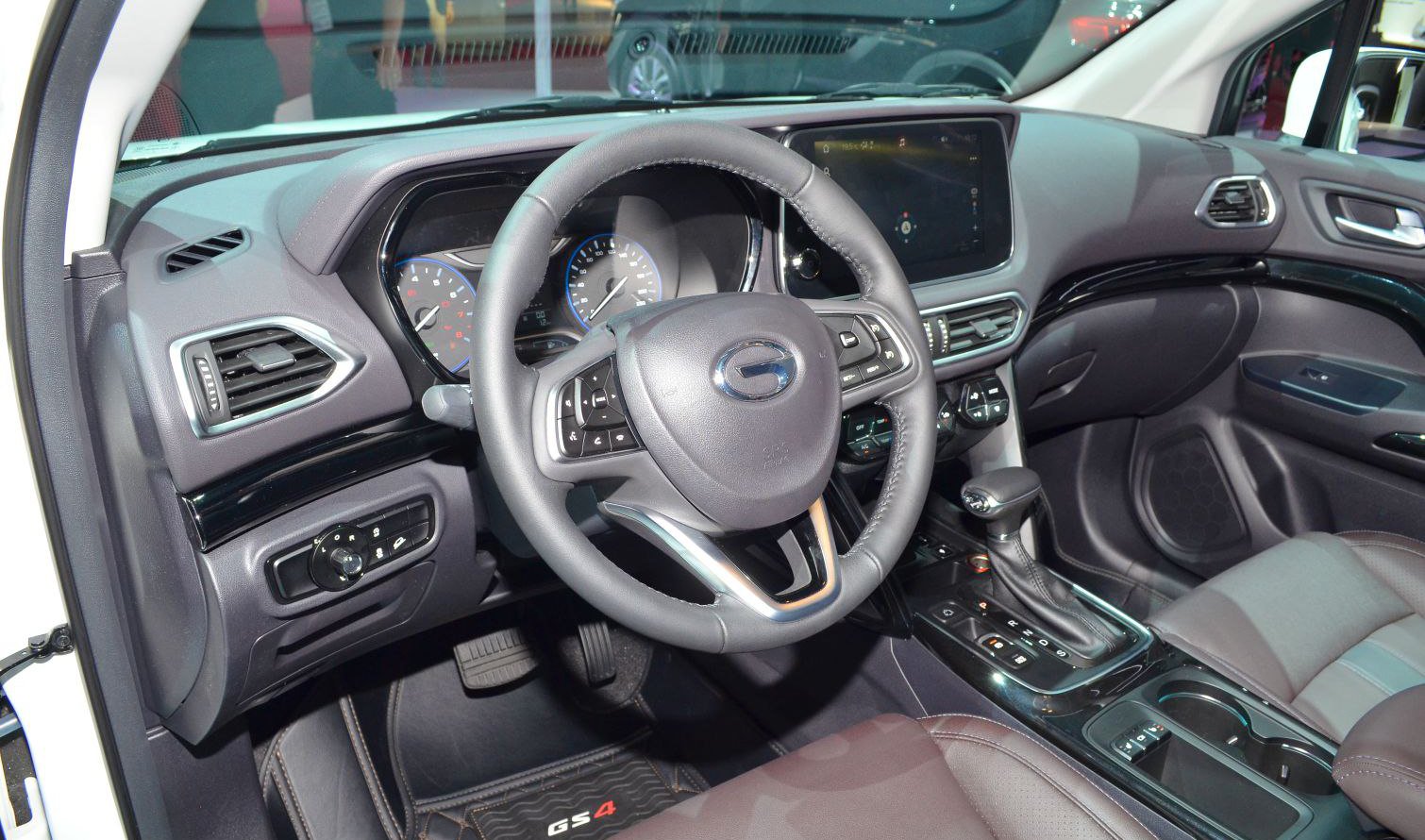 Trumpchi GS4 235T (152 Hp) DCT